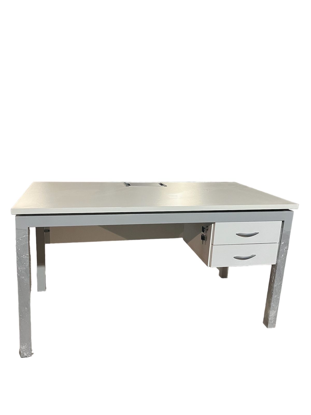 Escritorio Base Caño – Fusión Muebles